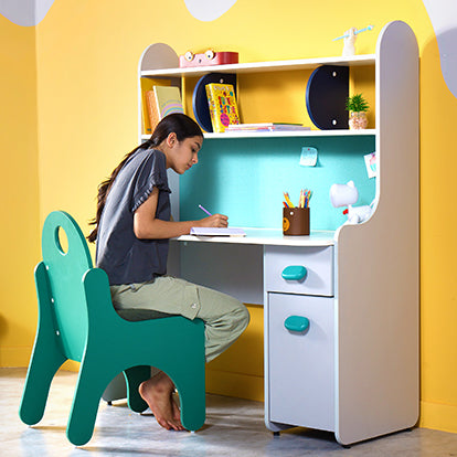 6 Tips for Picking the Right Study Table Design for Kids Smartsters